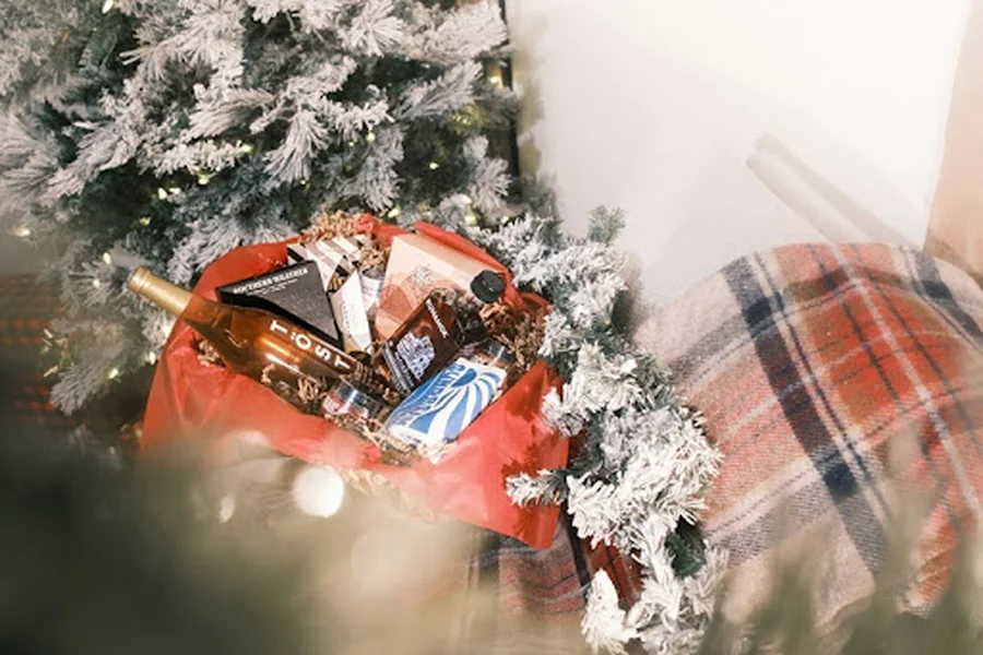 6 Best Holiday Gift Baskets for 2025
