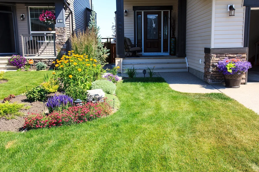 Small Yard? No Problem — Creative Layout Ideas for Calgary Homes